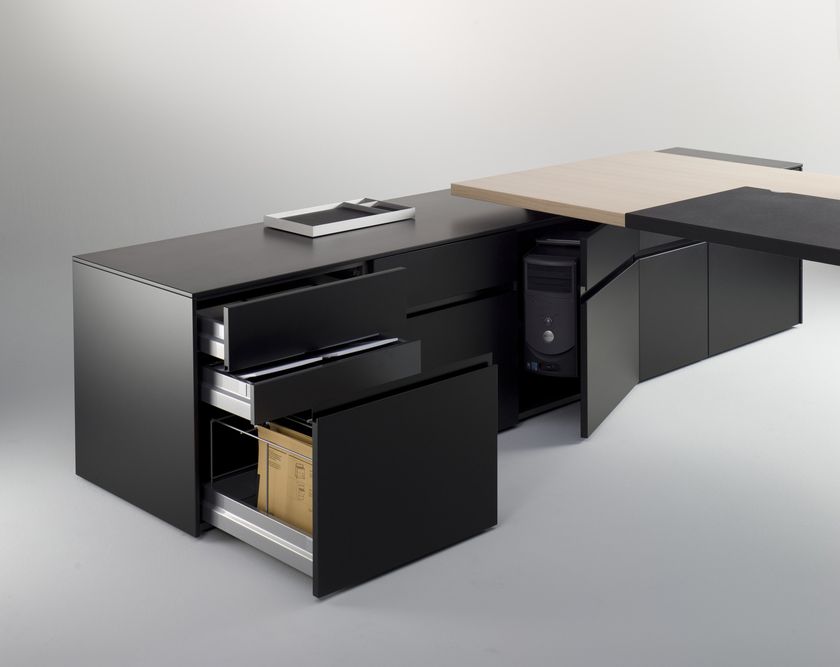 SONO Rectangular wooden executive desk By RENZ | design Justus Kolberg
