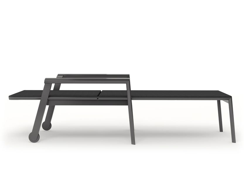 Aluminium sun lounger with armrests SPA By solpuri design Klaus Nolting