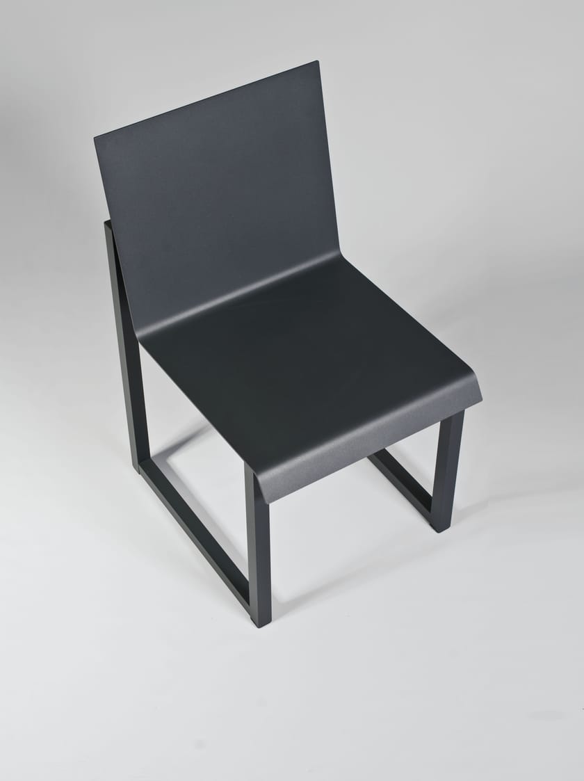 SPIKES Sled base aluminium chair By Sachi