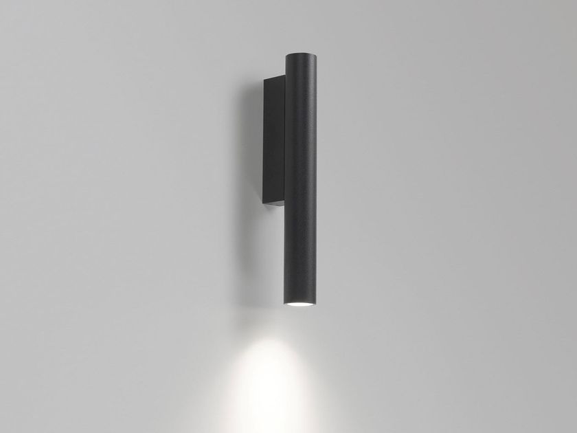 SPY 39 W X | Aplique exterior LED By Delta Light