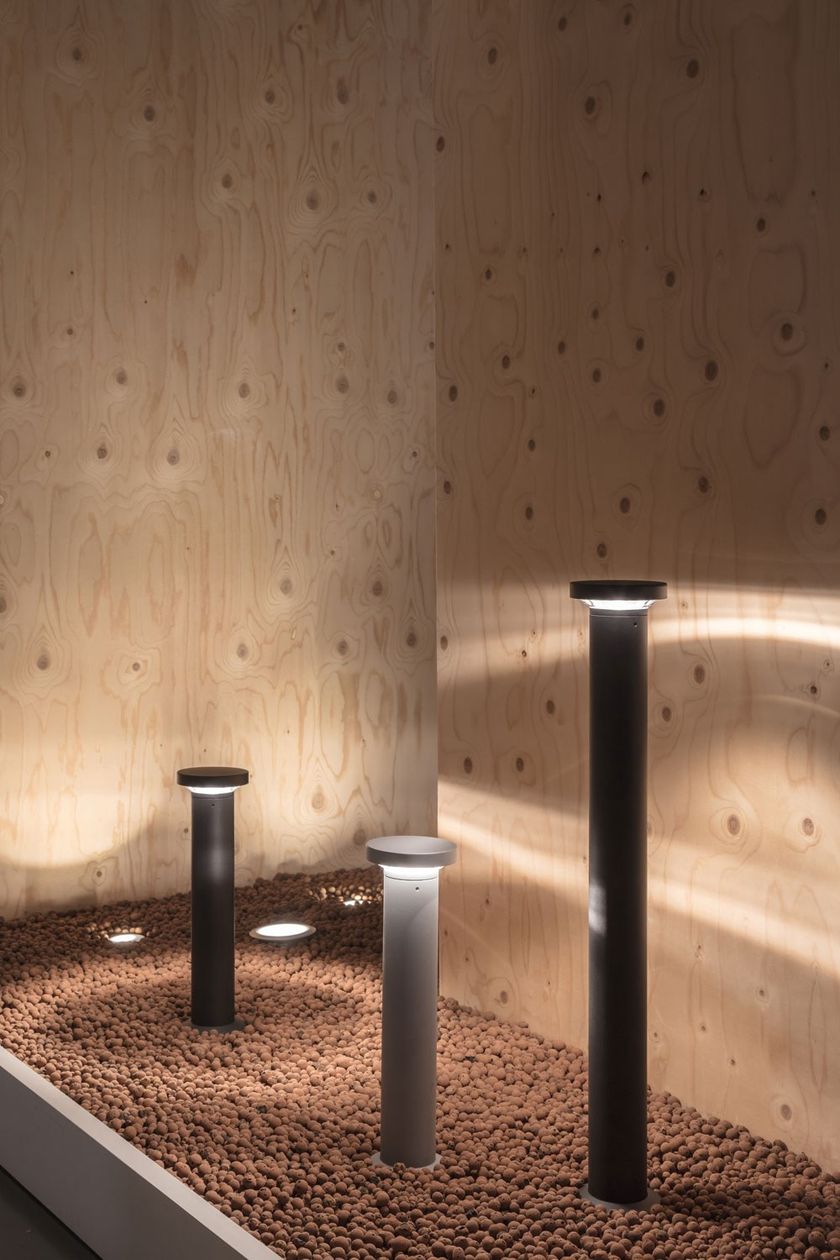 SPYKER II bollard light By Delta Light