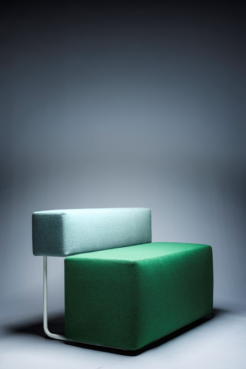 SQUARE | Sofá pequeño By Moroso diseño Jonathan Olivares