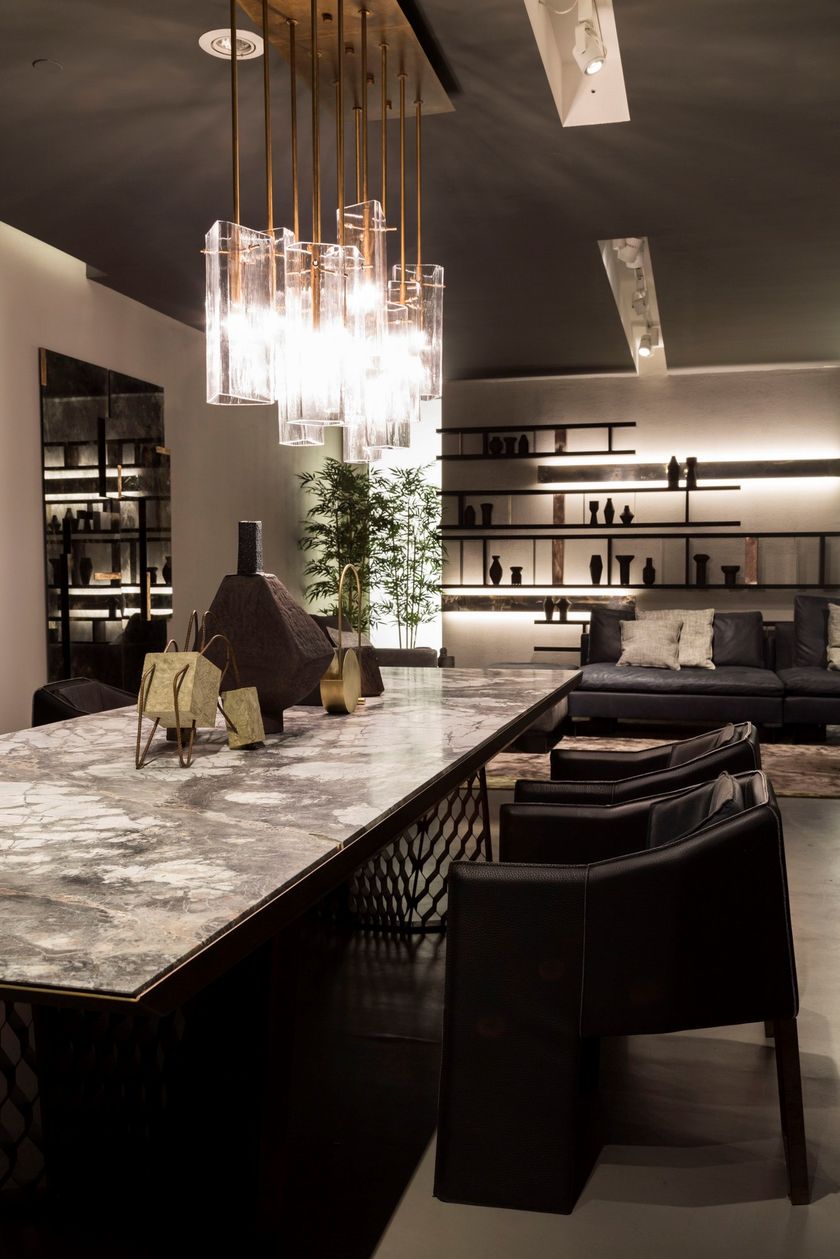 STEALTH 桌子 By Henge | design Massimo Castagna