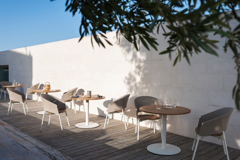 STEM | Round table Stem Collection By RODA