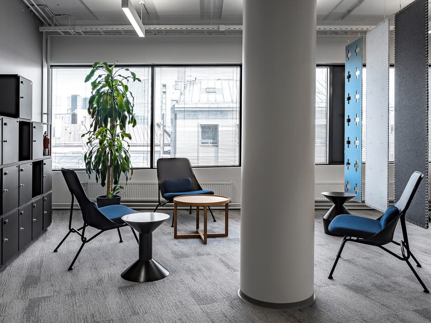 STRAIN Upholstered high-back easy chair By Prostoria