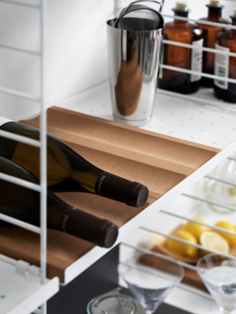 STRING® SYSTEM BOTTLE TRAY Flaschenregal By String Furniture