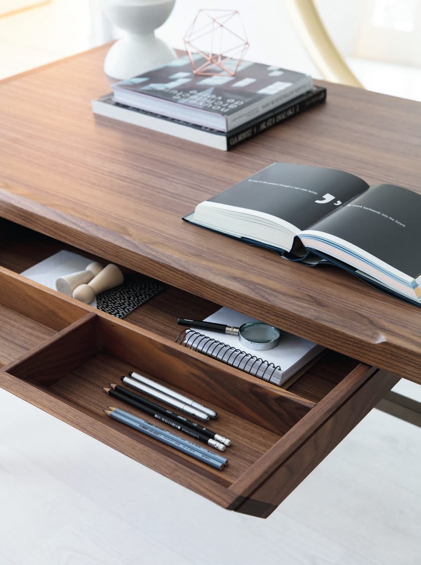 STYLO | Walnut writing desk By Porada design Tarcisio Colzani