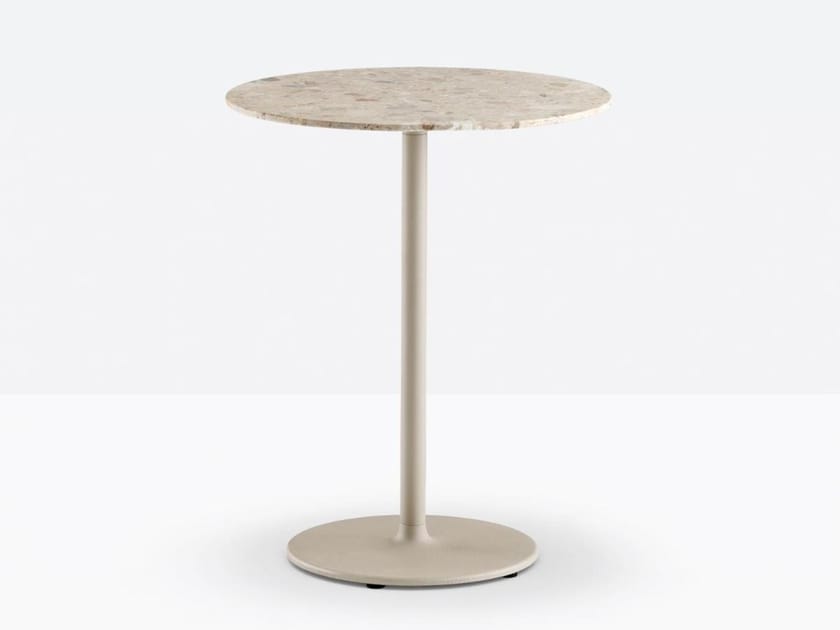 STYLUS 5402 table By Pedrali