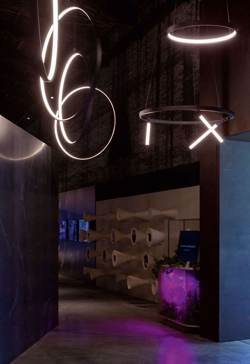 SUPERLOOP-XY180 MDL Track-Light By Delta Light