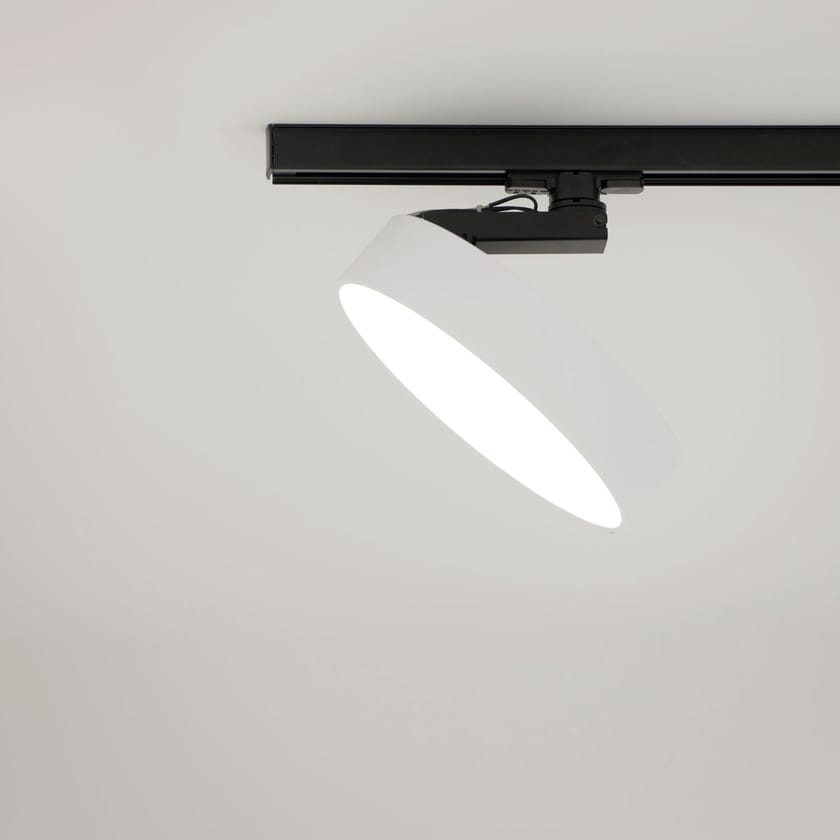 SUPERNOVA XS PIVOT ADM illuminazione a binario By Delta Light