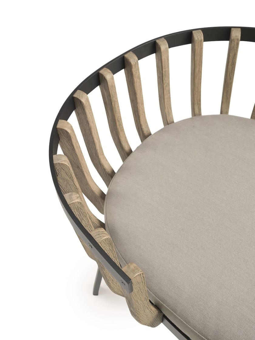 SWING Teak garden chair with armrests By Ethimo | design Patrick Norguet