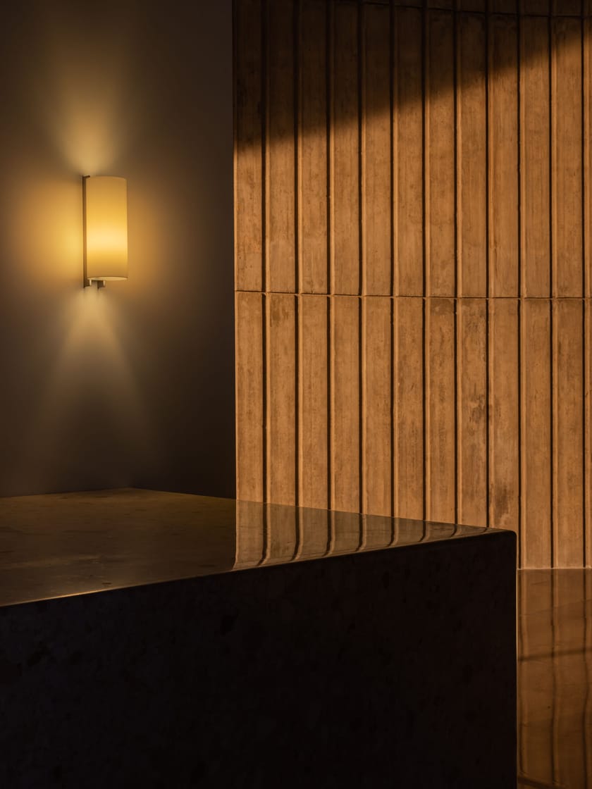 TMM METÁLICO LED parchment paper wall light By Santa & Cole | design ...