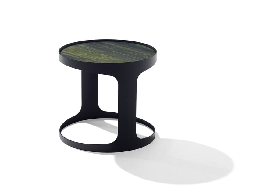 COLIN Round metal side table By Draenert | design Stephan Veit