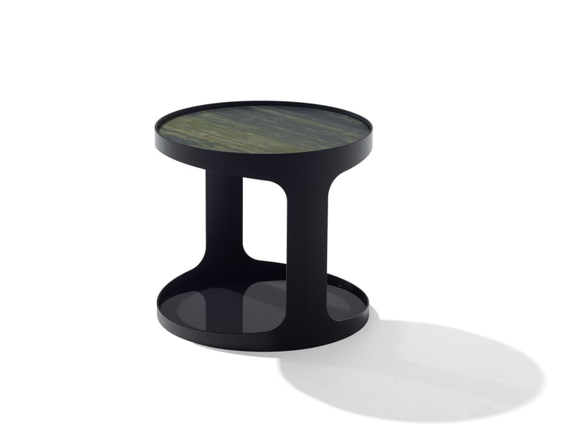 COLIN Round metal side table By Draenert | design Stephan Veit