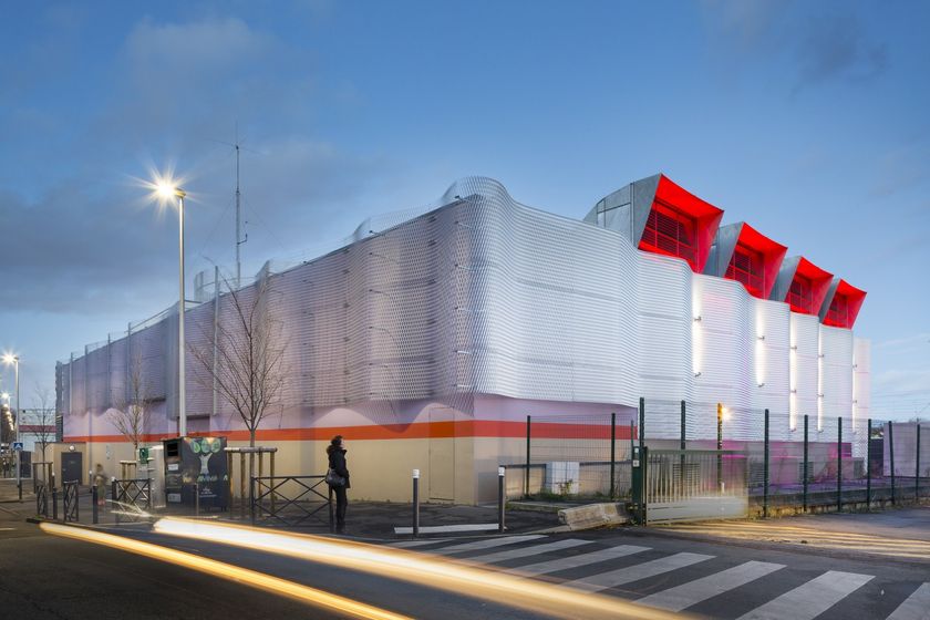 Expanded metal Stretched mesh for facade finish FAÇADE By METAL DEPLOYE