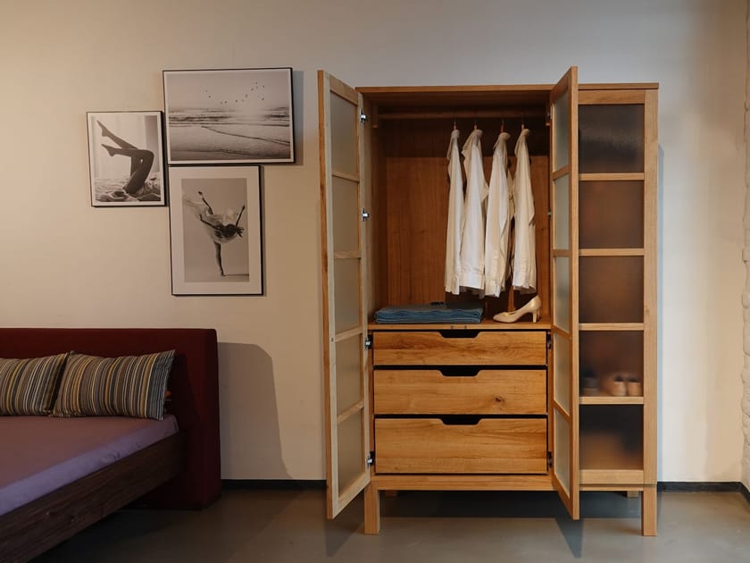 SOLID Wardrobe Wardrobe By Sixay furniture