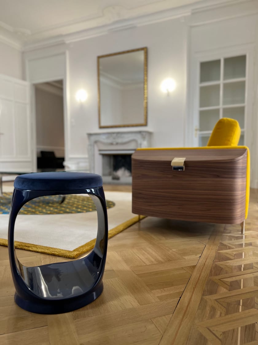 SADDLEBAGS Armchair By Softicated | design Cyril Rumpler