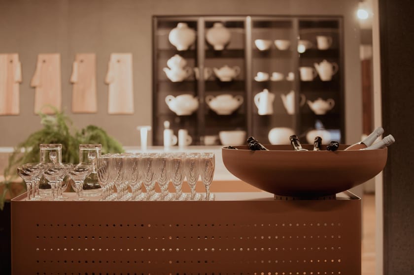 TERRACE Bar counter By Steeles