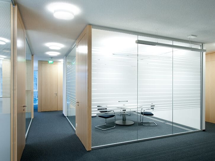 SYSTEM 3400 Mobile Trennwand By Strähle Raum-Systeme