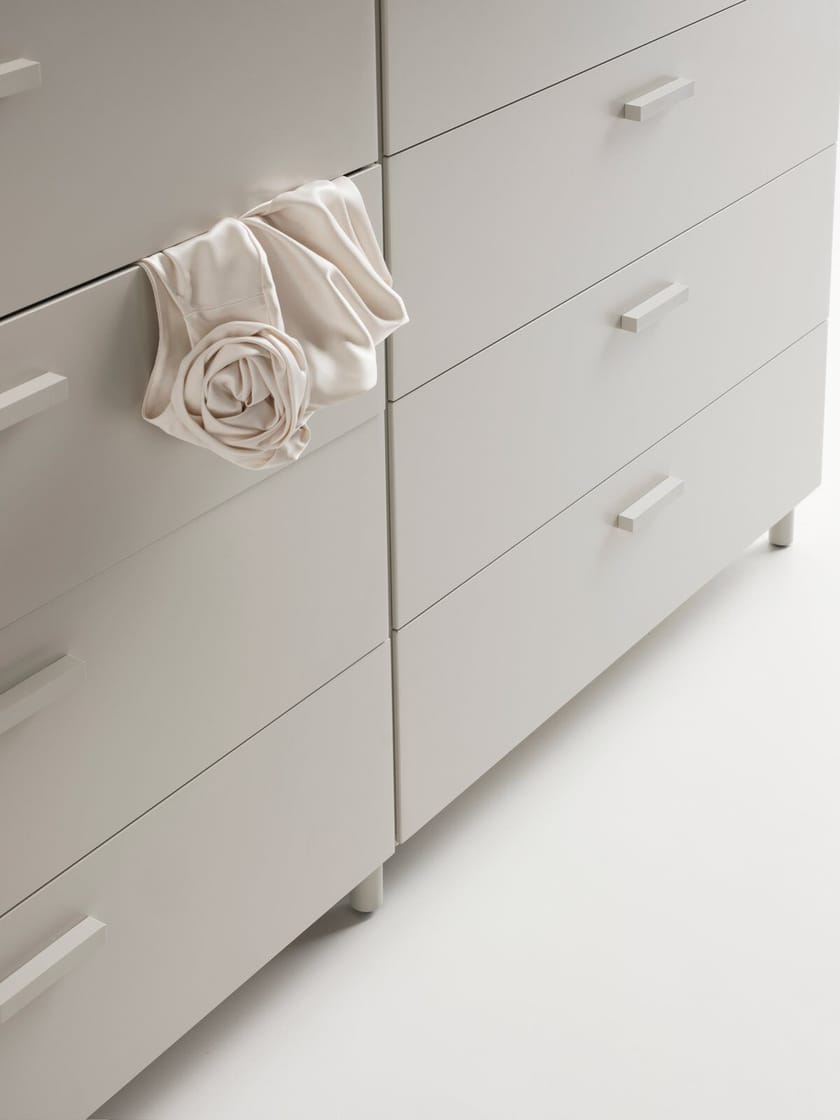 RELIEF Chest of drawers By String Furniture