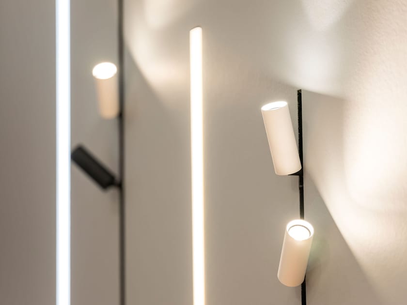 TAGLINE TRIMLESS track-Light By Delta Light