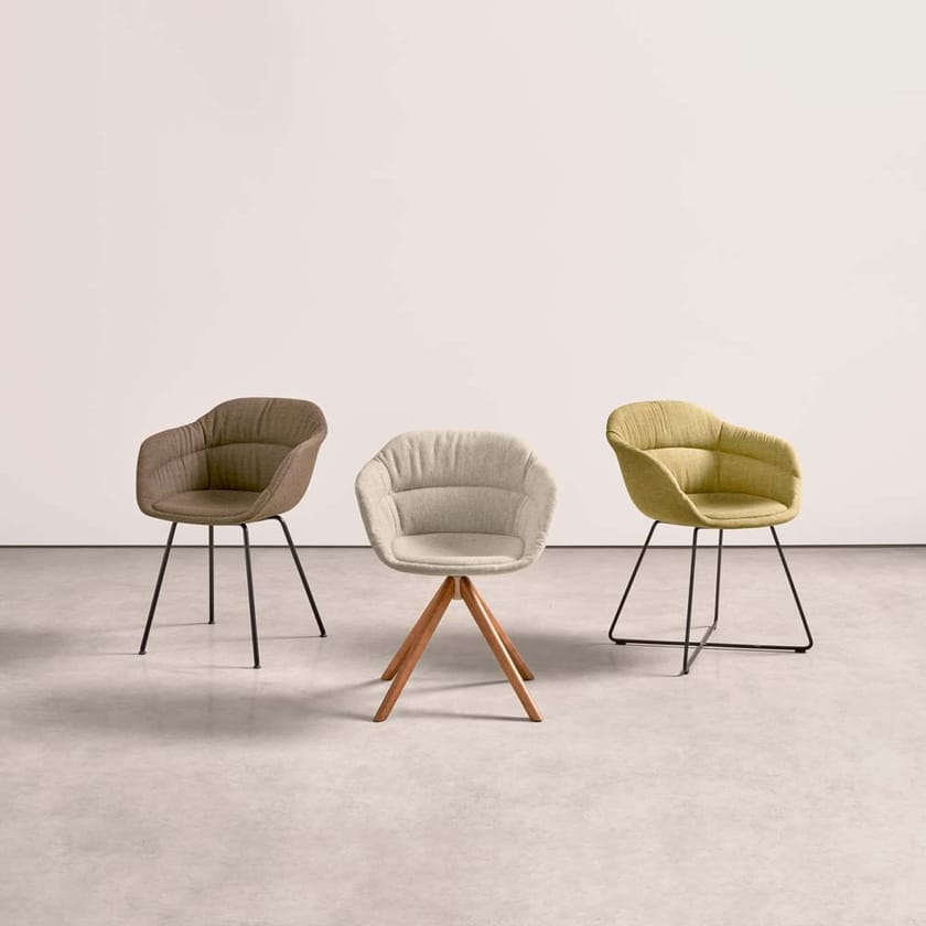 TAIA | Office chair with armrests By INCLASS design Simon Pengelly