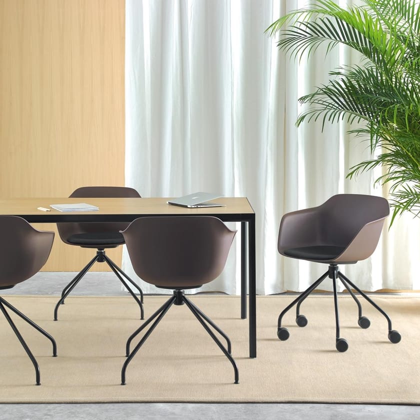 TAIA Polypropylene training chair with armrests By INCLASS | design ...