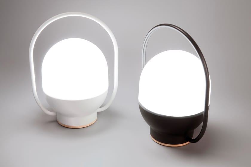 Lampada da tavolo a LED in policarbonato a batteria ricaricabile TAKE ...