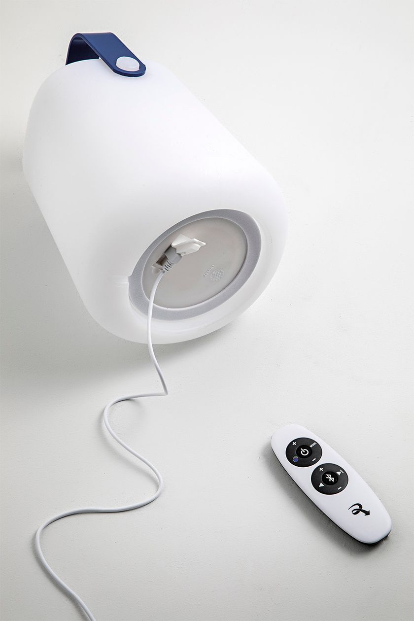 Portable LED table lamp with sound speaker TAKE AWAY SOUND In&Out ...