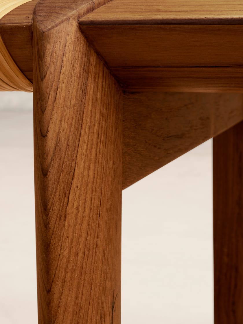 Tangāli Bench in teak and cane By Phantom Hands | design Inoda + Sveje