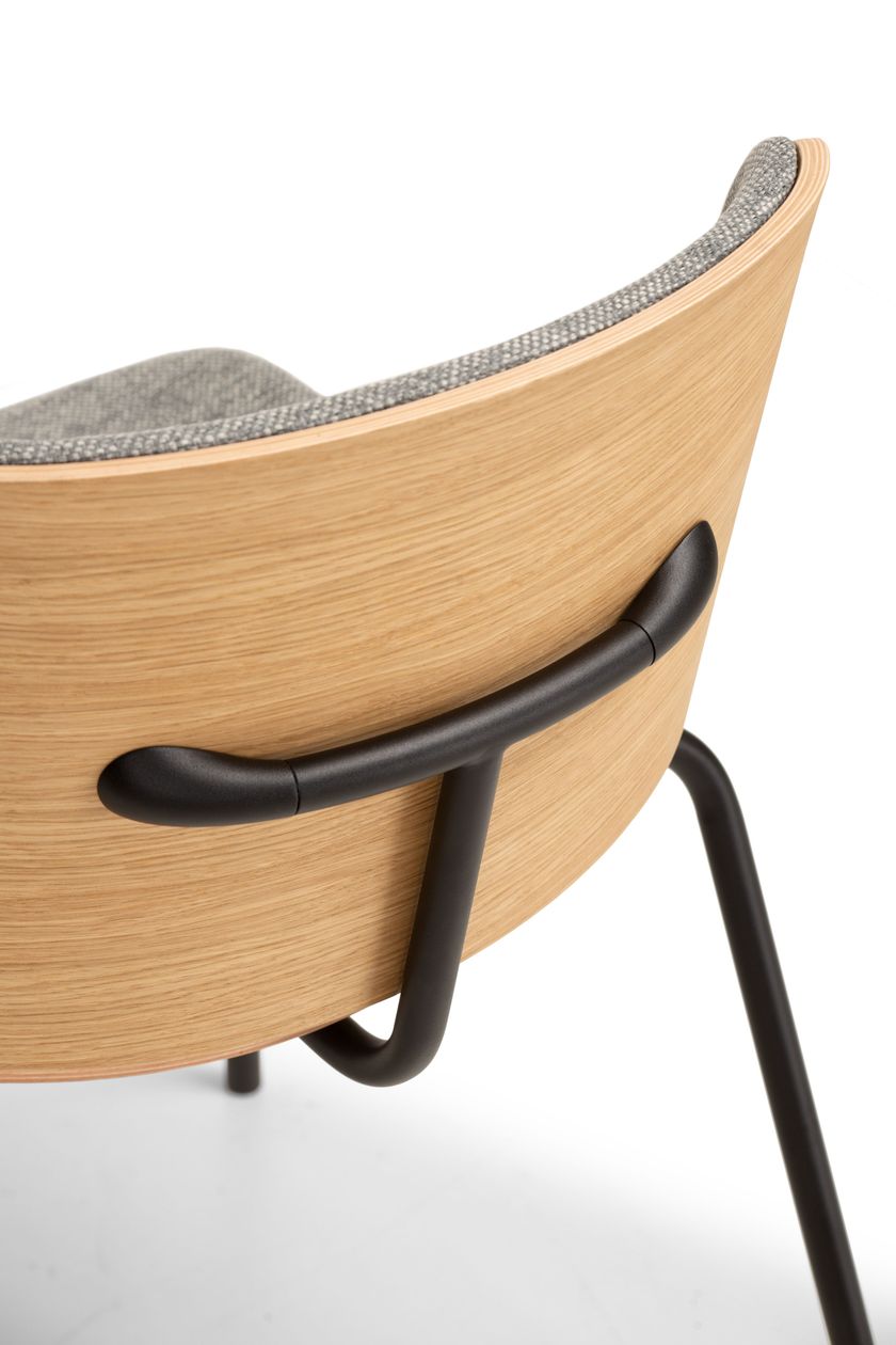 TAO | Fabric chair By True Design design Orlandini Design