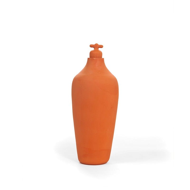 Bottiglia in terracotta TAP WATER CARAFE By Vij5 design Lotte de Raadt