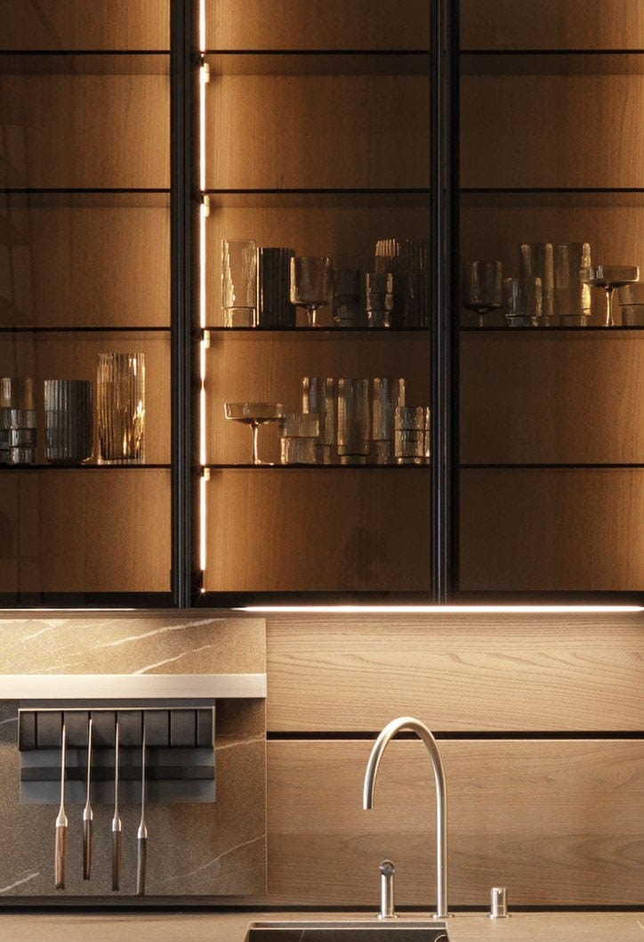 TECA Tempered glass display cabinet By Euromobil | design Roberto Gobbo