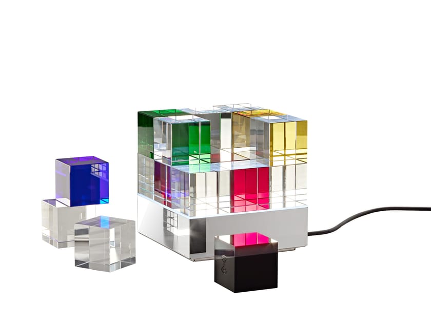 CUBELIGHT MOVE Table lamp By TECNOLUMEN®