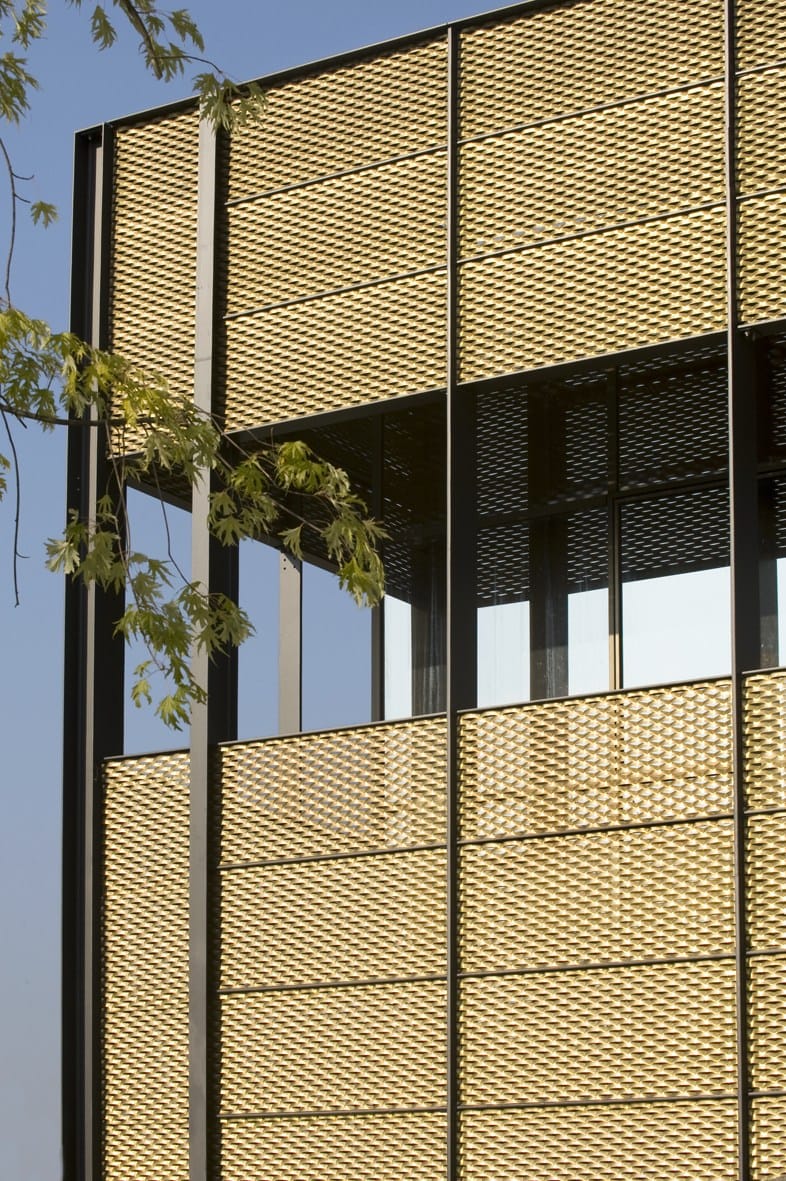 Stretched mesh for facade finish TECU® Design_mesh By KME Architectural ...