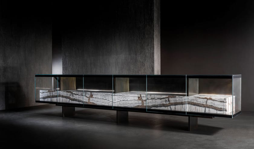 Sideboard aus Glas mit integrierter Beleuchtung TEKE By Henge Design ...