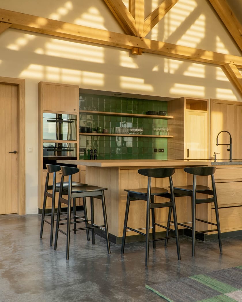 TEO High beech stool with footrest By Vincent Sheppard