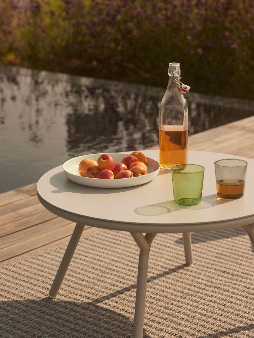 FUNE Couchtisch By TEPORIA