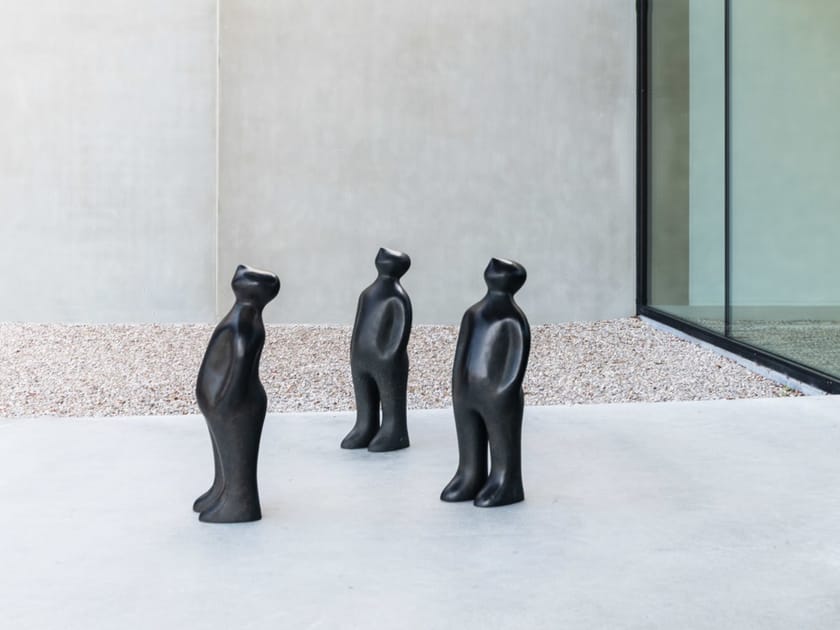 THE VISITOR BRONZE Scultura in bronzo By Gardeco | design Guido Deleu