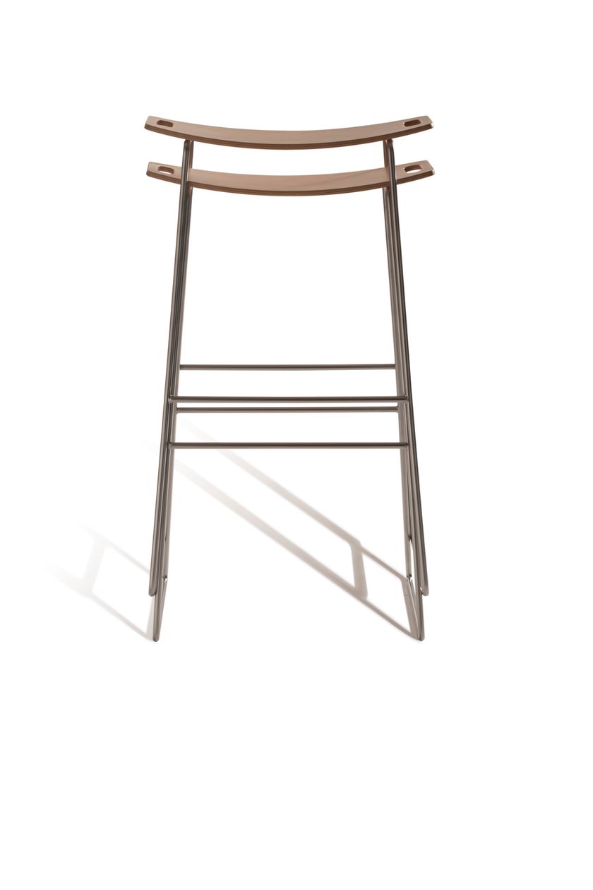 Taburete alto apilable patín TIC 530M Colección Tic By Capdell