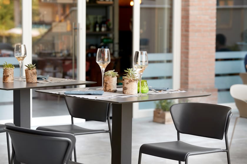 TIFFANY | Square table By SCAB DESIGN