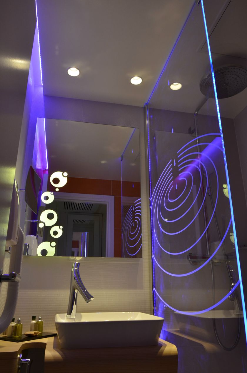 Glass Walk in shower TIMELESS By Glassolutions