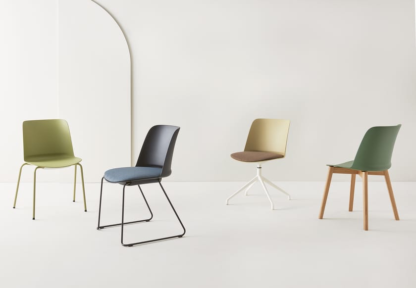 TO-BE | Sedia impilabile Collezione To-Be By Segis design Archirivolto