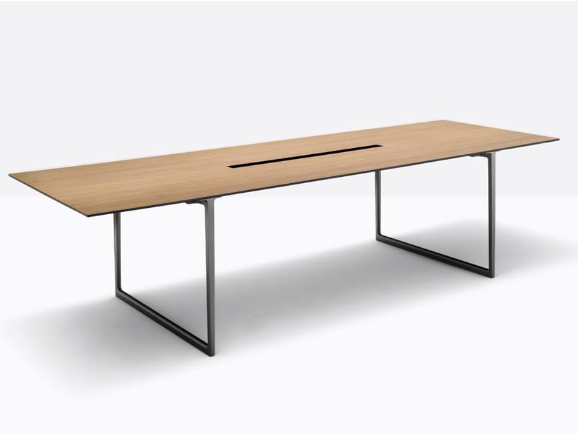 TOA TABLE CC Table rectangulaire en aluminium et bois By Pedrali ...