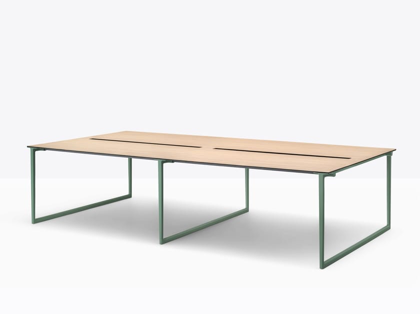 TOA WORKSTATION TOA3S office desk By Pedrali design Robin Rizzini