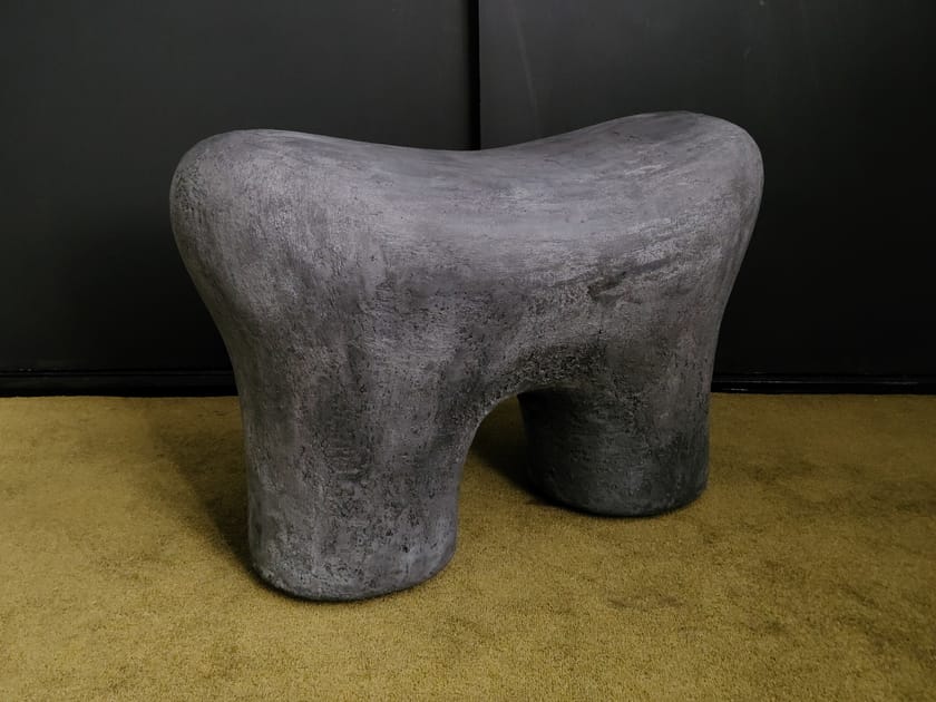 TOOTH Stool By MOVIMENTO