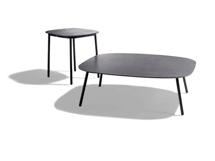 TOSCA Square ceramic garden side table By TRIBÙ