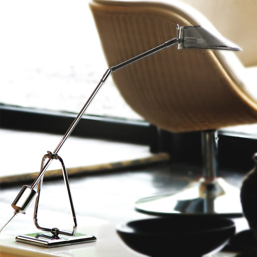 TOSCA/M | Desk lamp By ANNA LARI