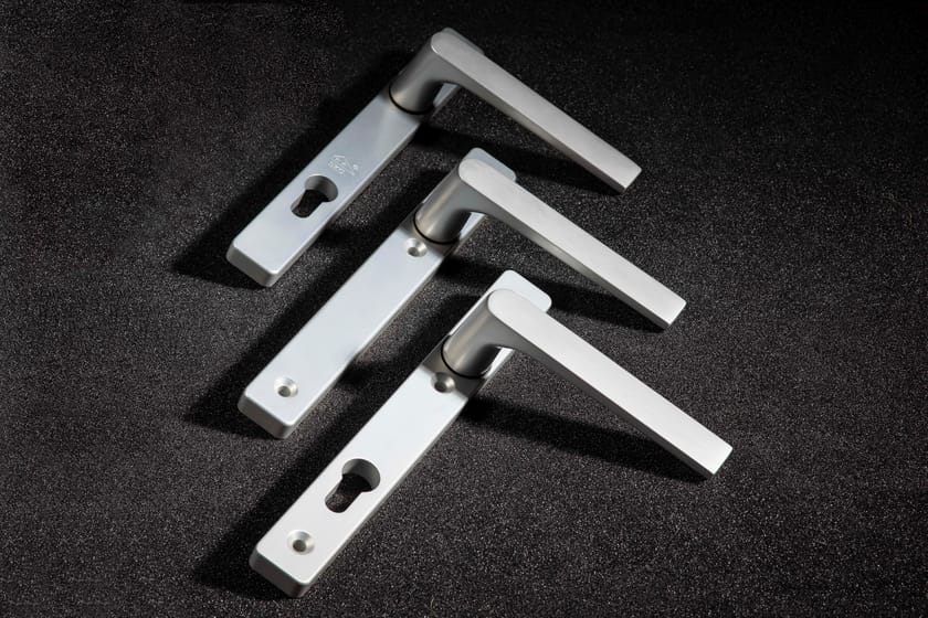 TOUCH | Door handle By Reynaers Aluminium