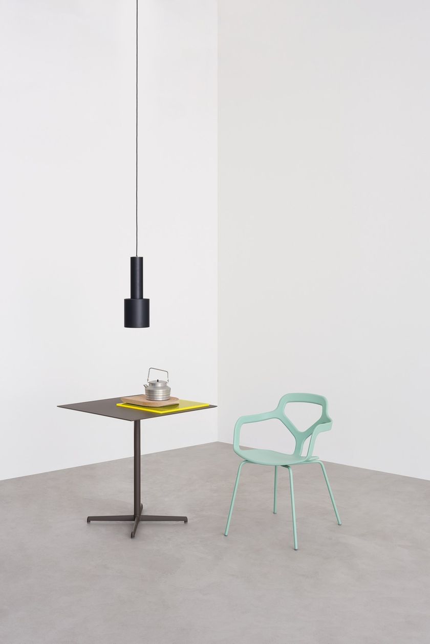 TRACE | Chair By Desalto design Shin Azumi